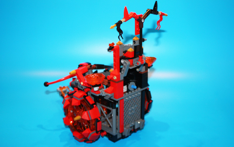 Review: LEGO Nexo Knights Jestro\'s Evil Mobile 70316 - Bouwsteentjes.info