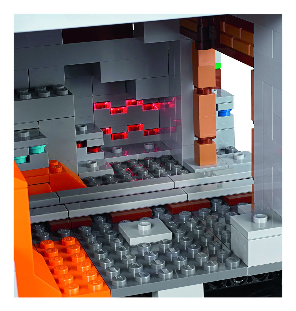 Officiële aankondiging: LEGO Minecraft 21137 The Mountain Cave ...
