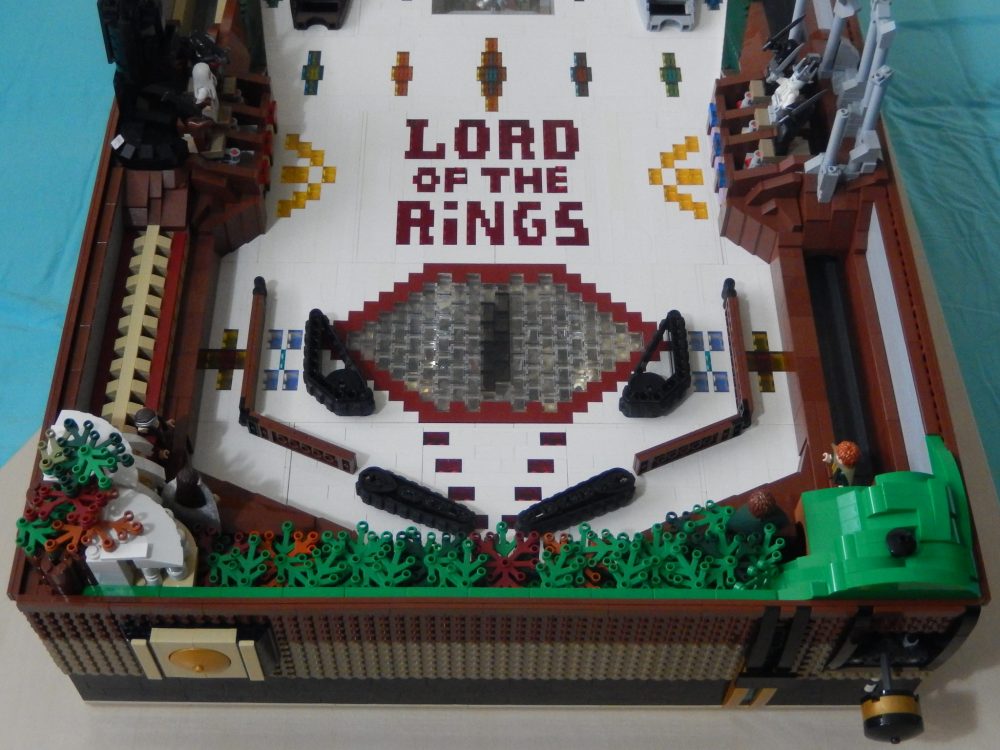 Te gekke werkende LEGO Lord of the Rings Pinball MOC - Bouwsteentjes.info