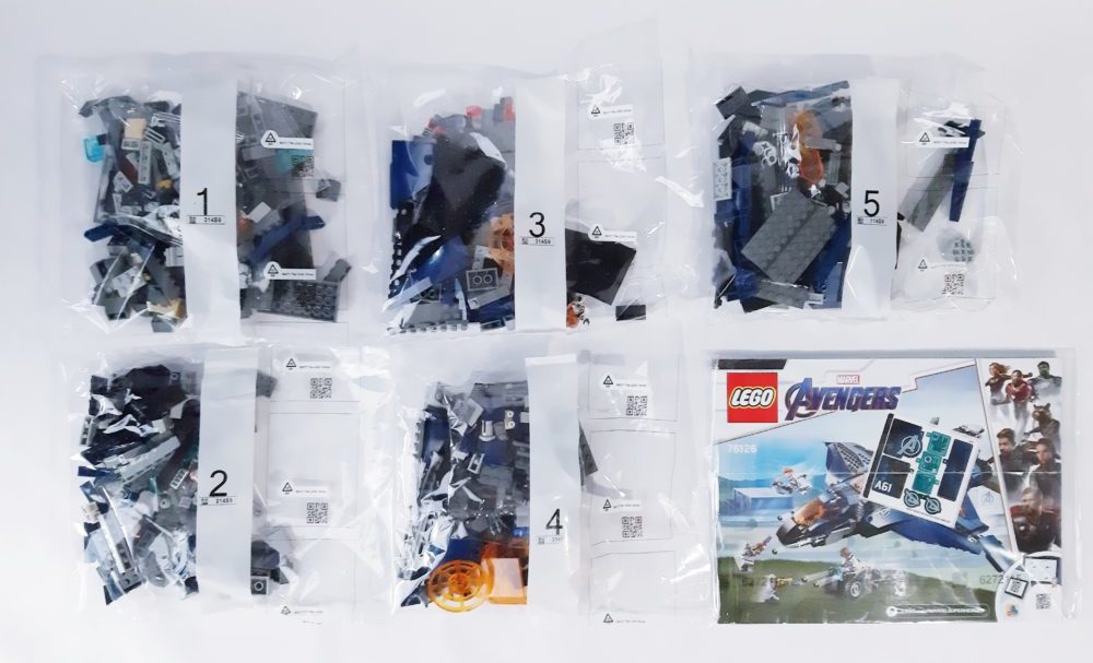 [Review] LEGO Marvel 76126 Avengers Ultimate Quinjet - Bouwsteentjes.info